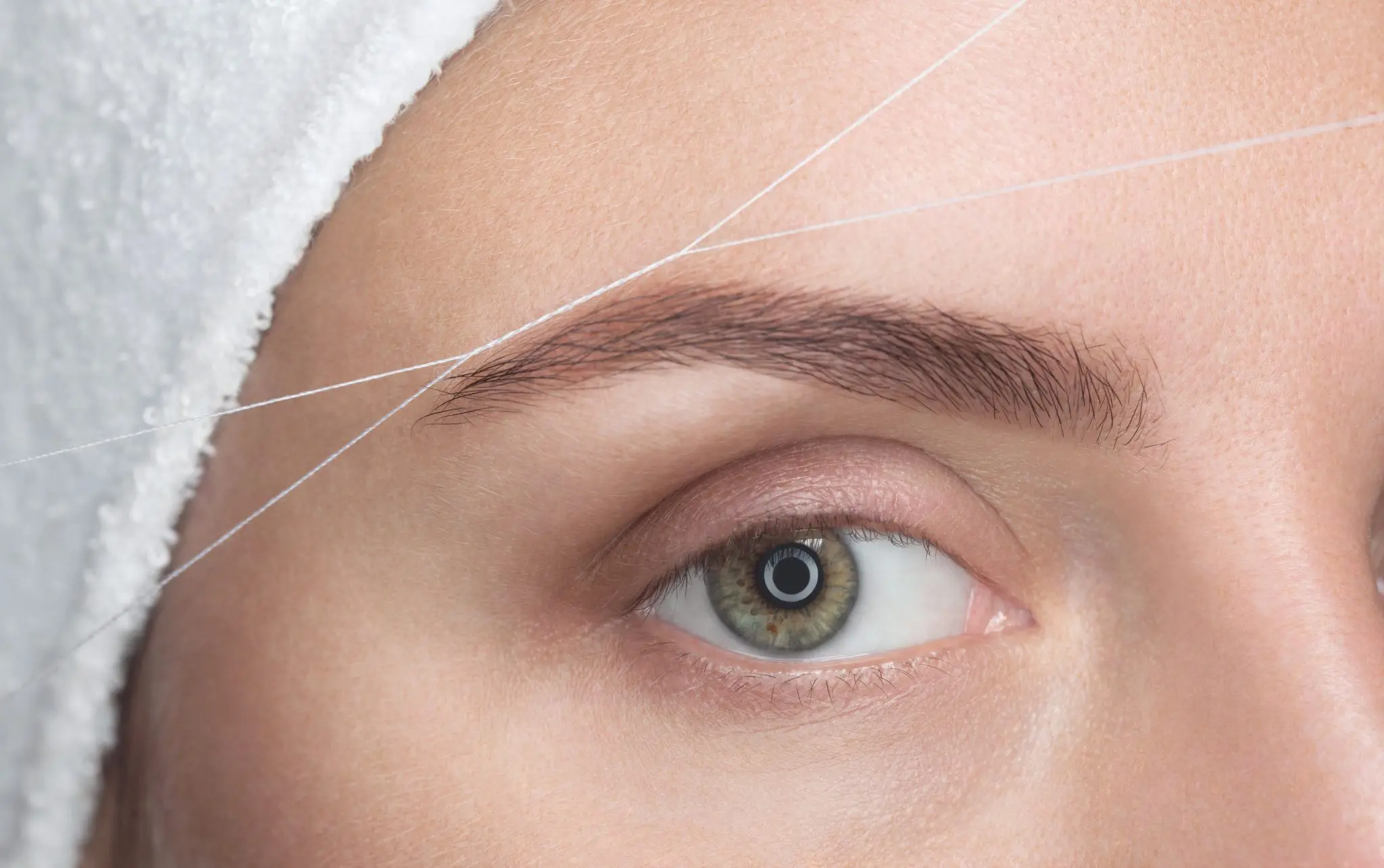 Book Full Face Threading with Eyebrow At-Home in Dubai, Sharjah & Ajman ...